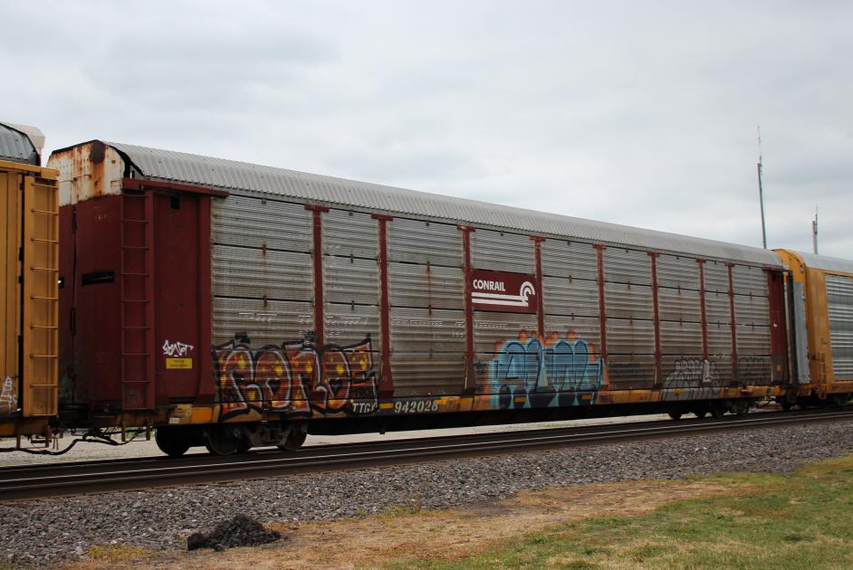 TTGX 942028-Rack class ML2L | Conrail Photo Archive